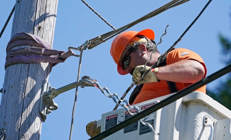 Cable, Utilities at Odds on Contractor Approval for Pole Work