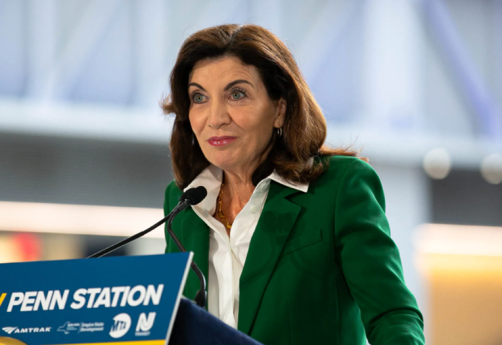 Hochul Announces $15.5 Million to Expand Broadband and Mobile Access